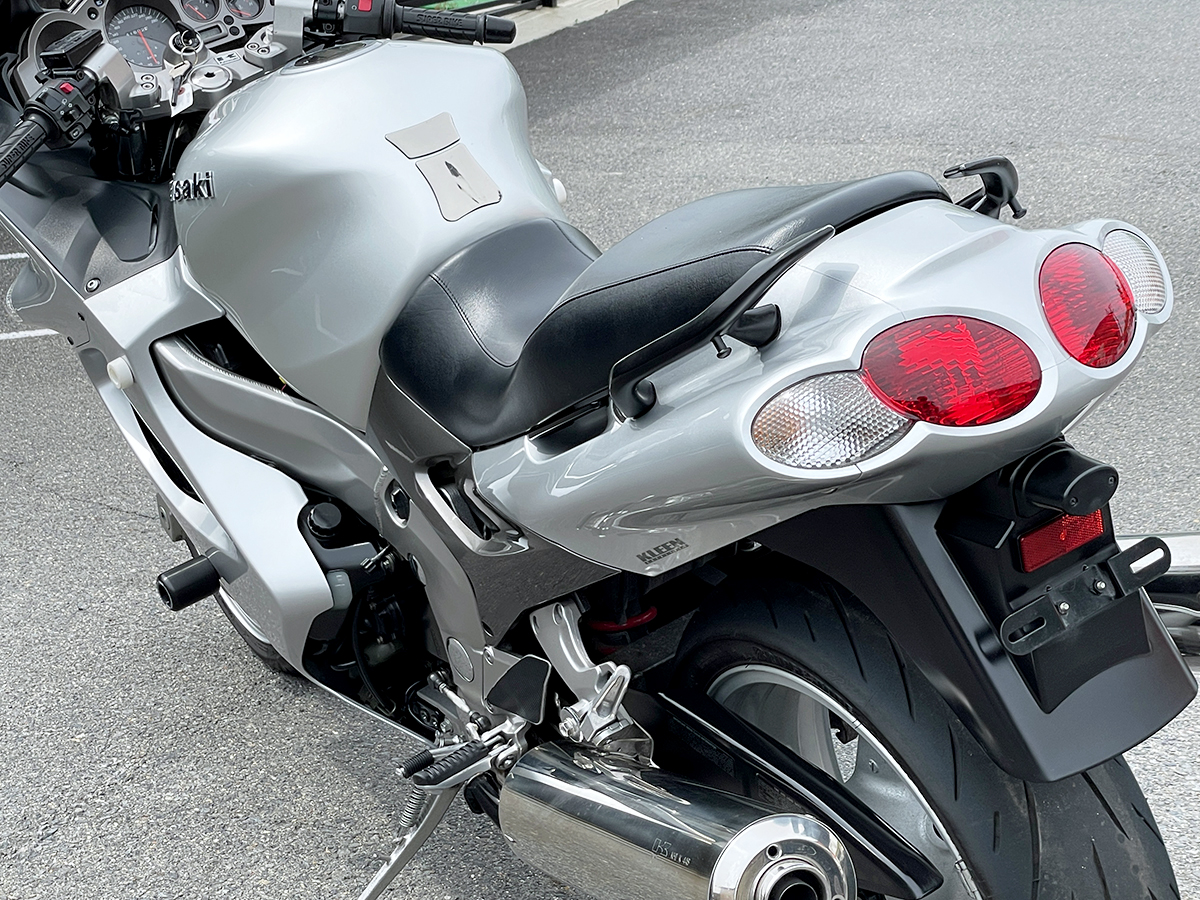 中古バイク KAWASAKI ZZ-R1200｜ZXT20C – 京都のバイクショップSPEC-M 5228